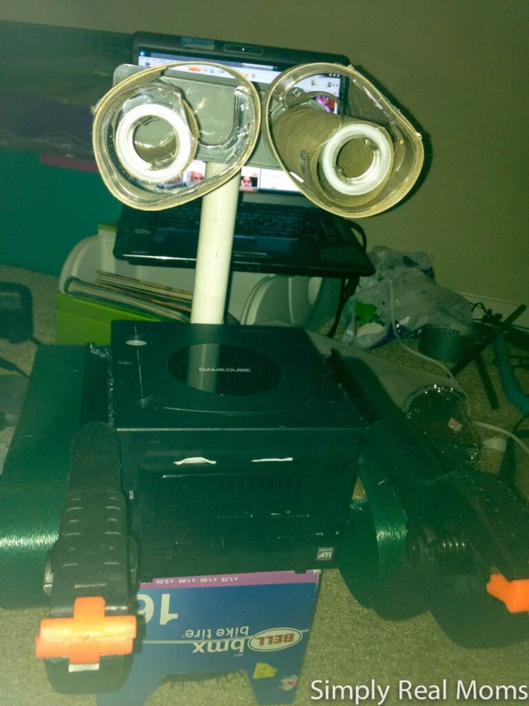 DIY Wall-E