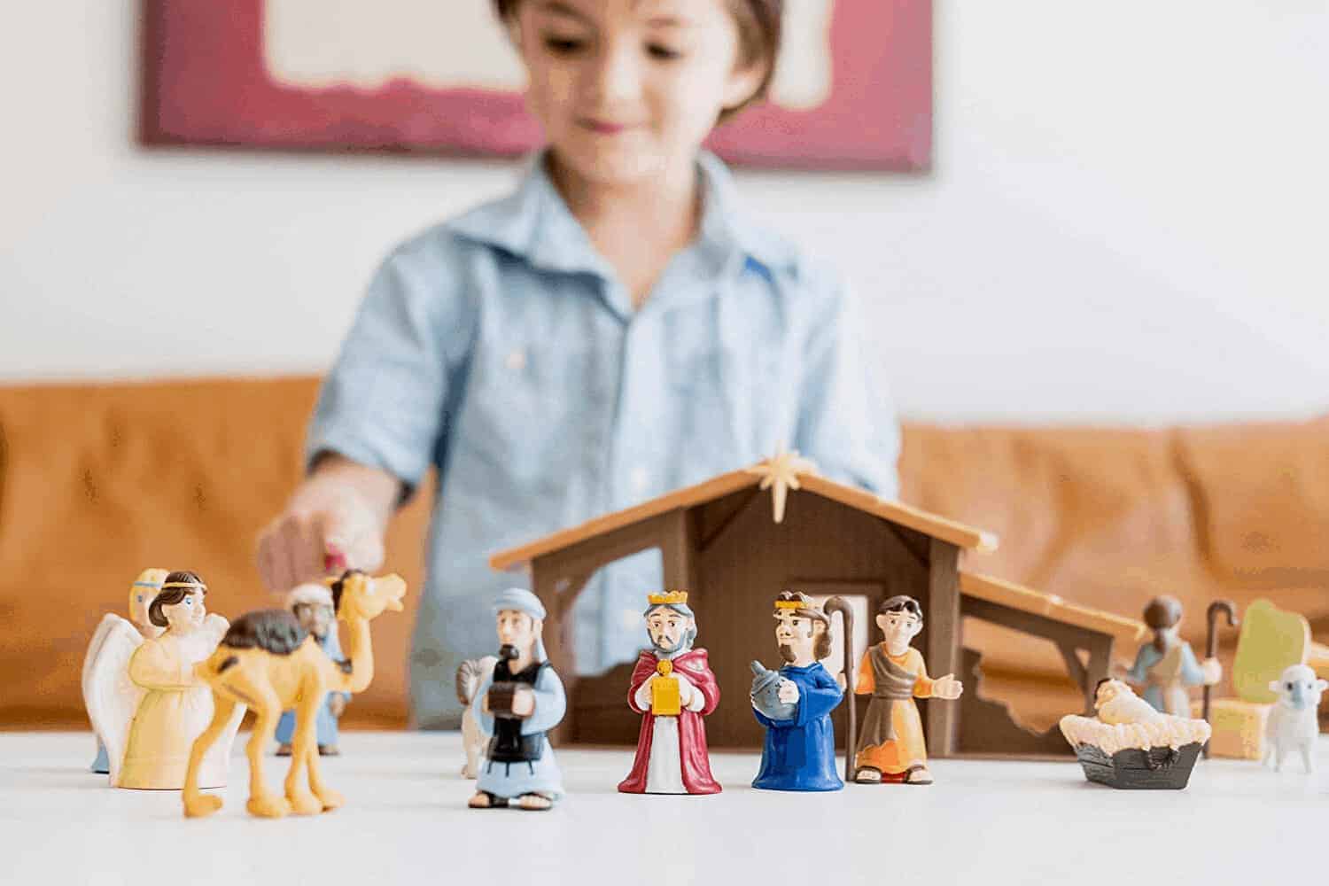 Church Kids Christmas Gifts Mini Christmas Nativity Set - 13 Piece ...